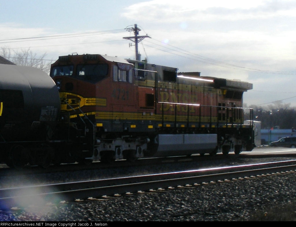 BNSF 4721